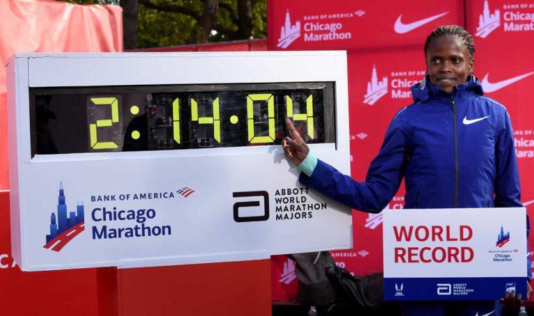 Kosgei Smashes the World Record at 42nd 2019 Bank of America Chicago ...